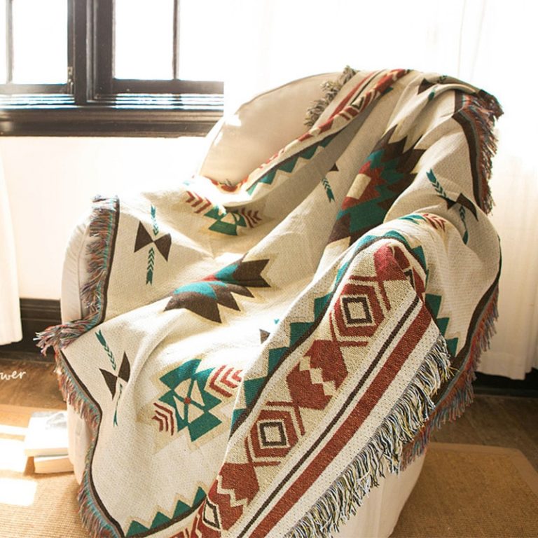 Plaid cocooning tricoté style bohème ethnique